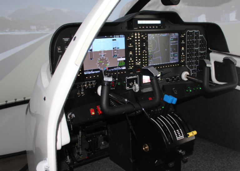 Simulatoare de zbor | Academia de aviație JETAV